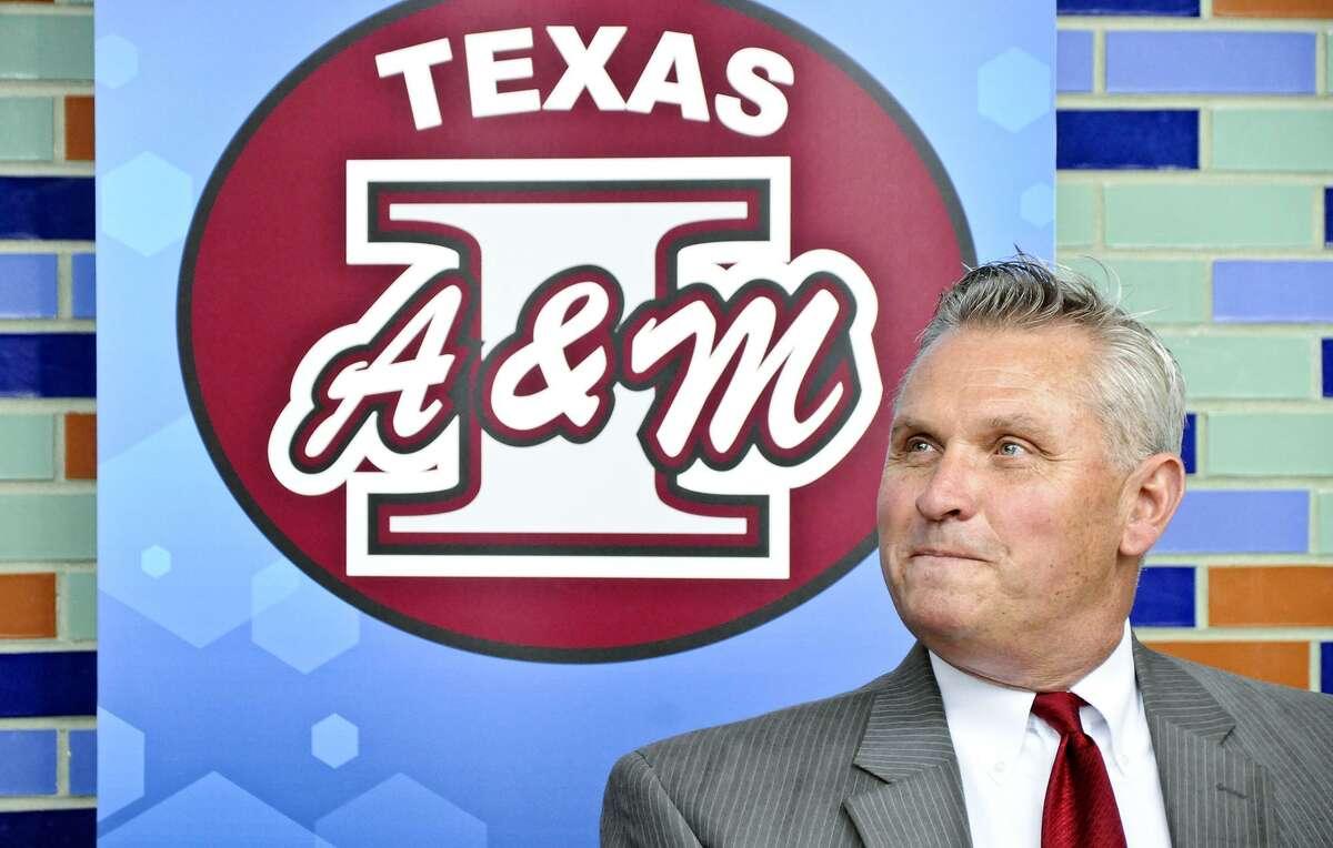 TAMIU athletics looking to rebound in 2017-18 after rough year