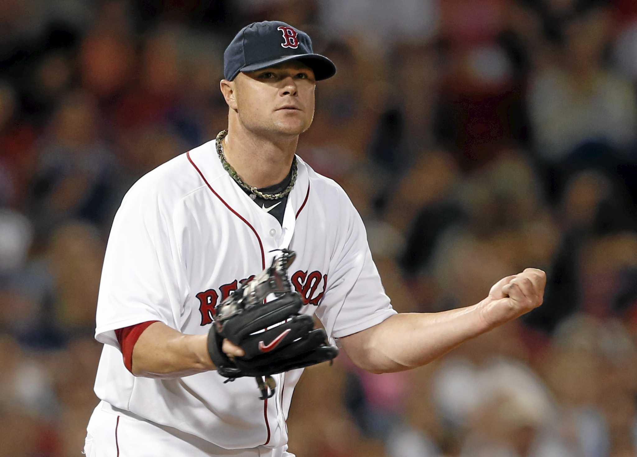 Lester outduels Tigers’ Scherzer in Red Sox victory