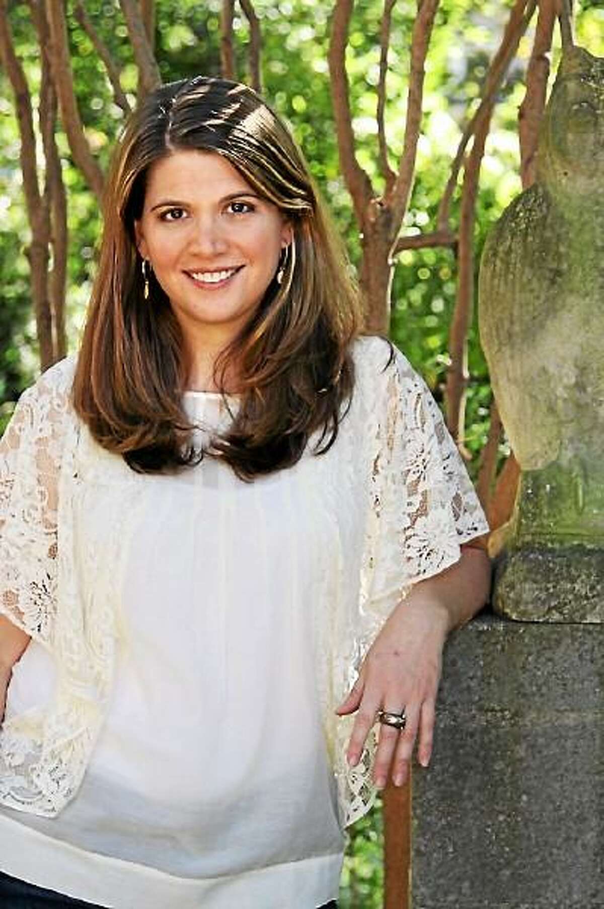 Author Susan Rebecca White to speak at Oliver Wolcott Library Thursday