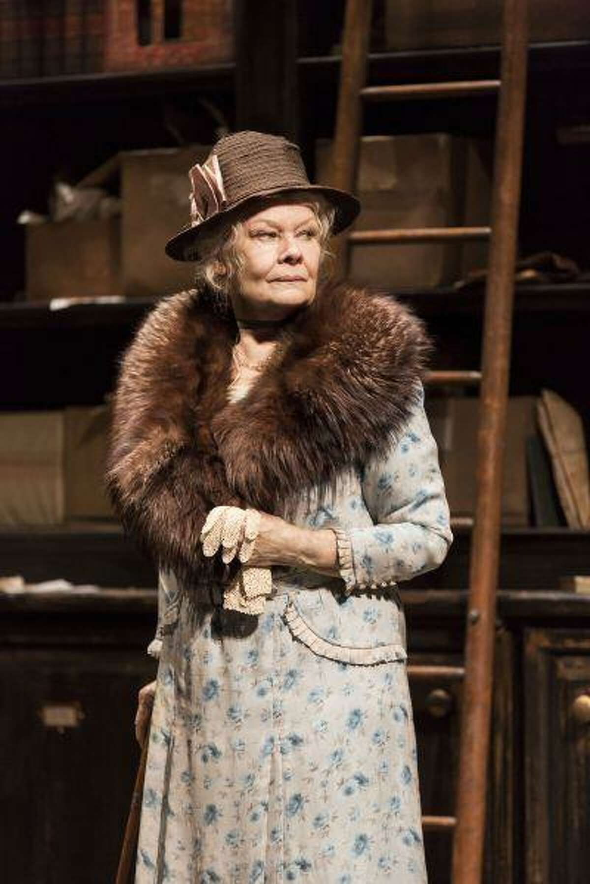 When Alice (Wonderland) met Peter (Pan)