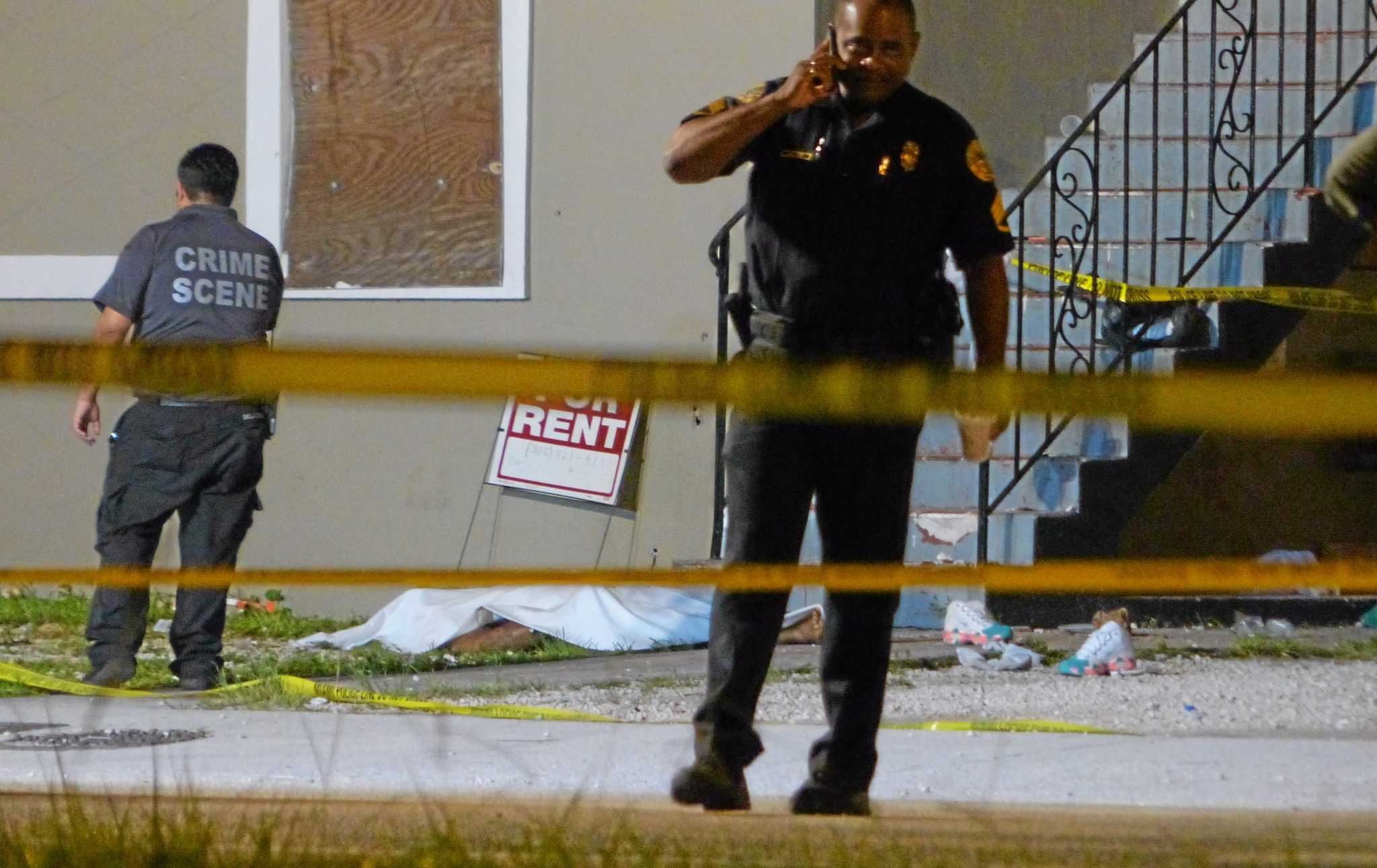 2 killed, 7 wounded in Miami shooting