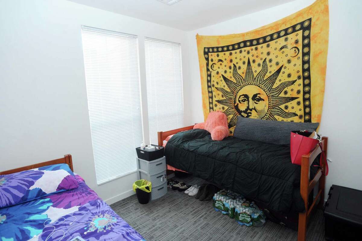 UConn-Stamford students adjust to dorm life