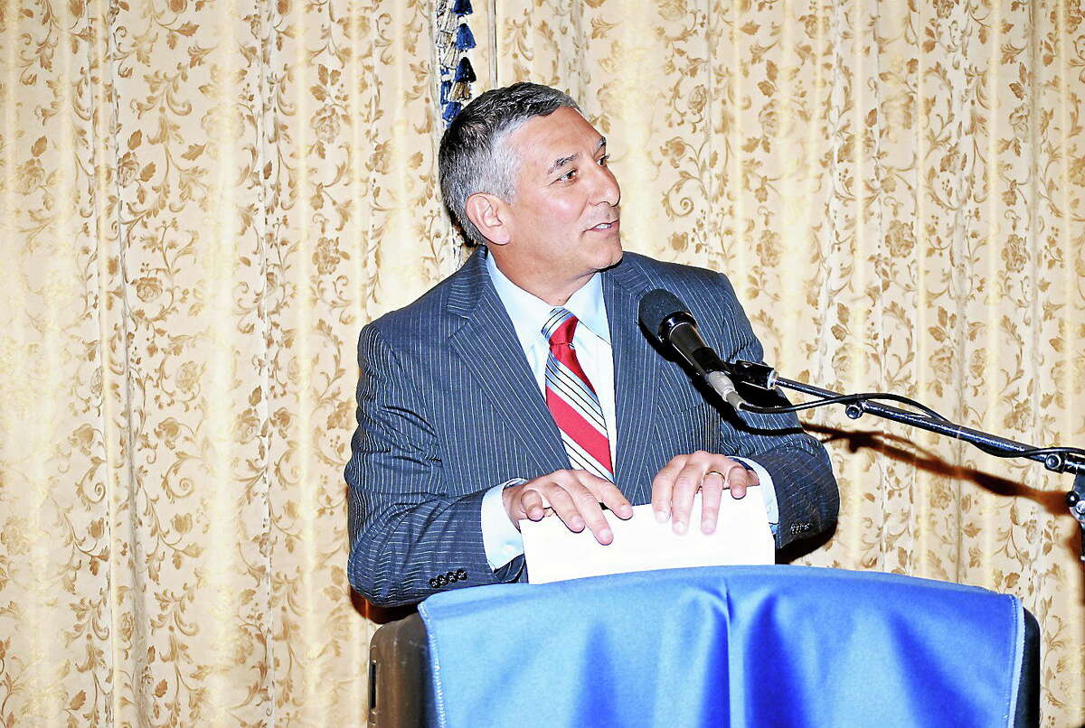 Connecticut Senate leaders want more talks with Tenet on purchase of ...