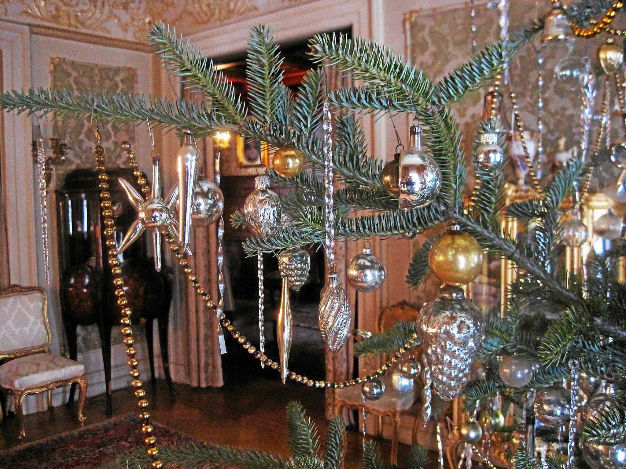 Torrington’s Hotchkiss-Fyler House is open for holiday tours