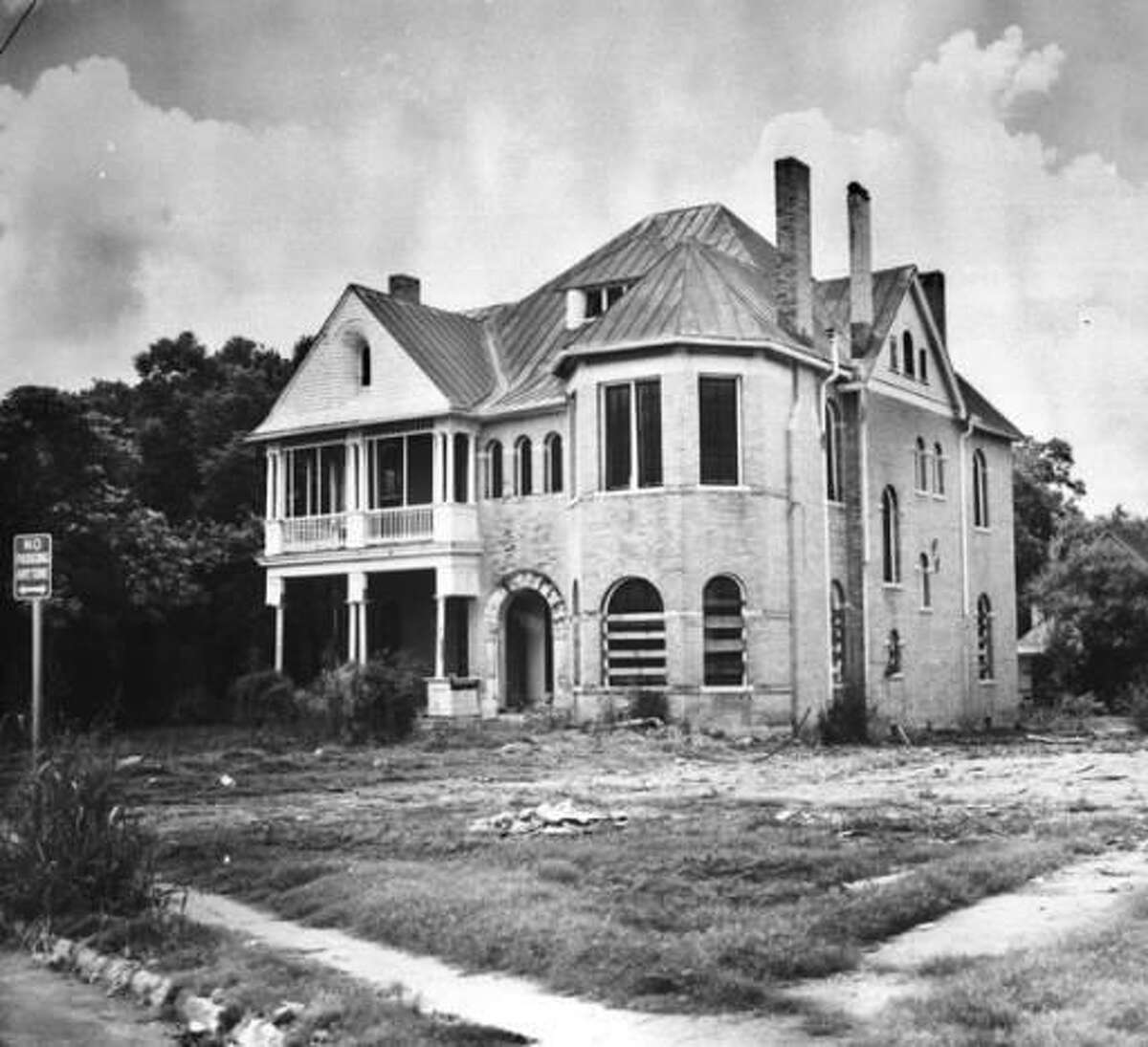 The neighborhood that HemisFair ’68 erased