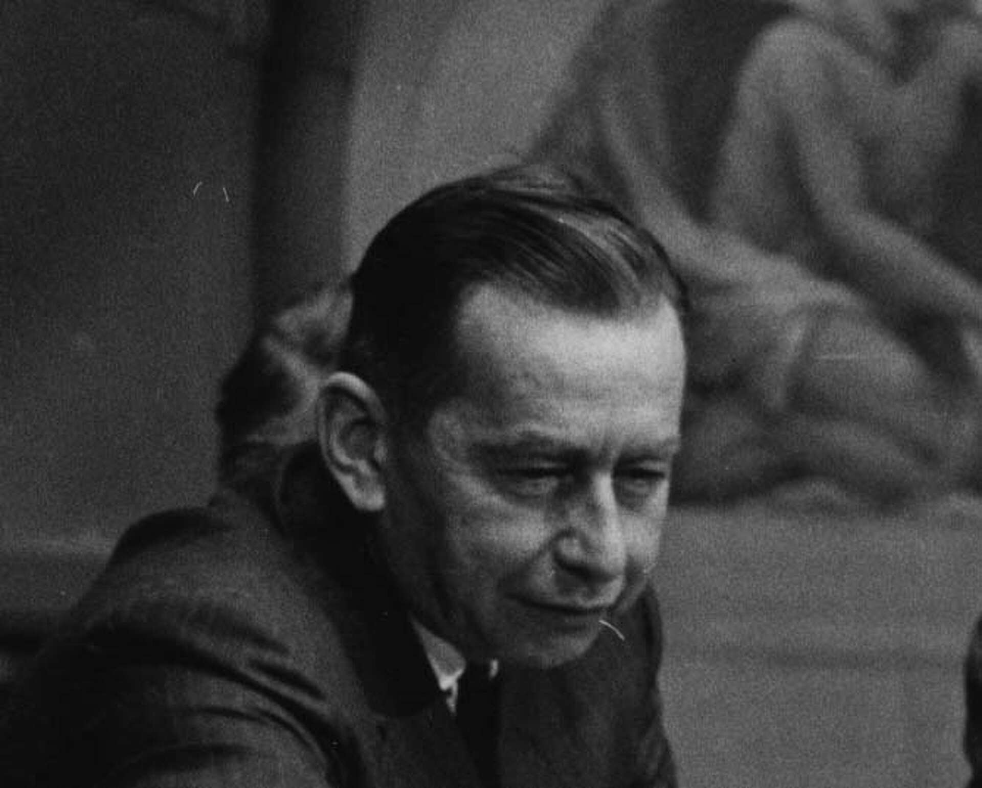 Why is Malcolm Wilson's name coming off Tappan Zee Bridge, niece wonders