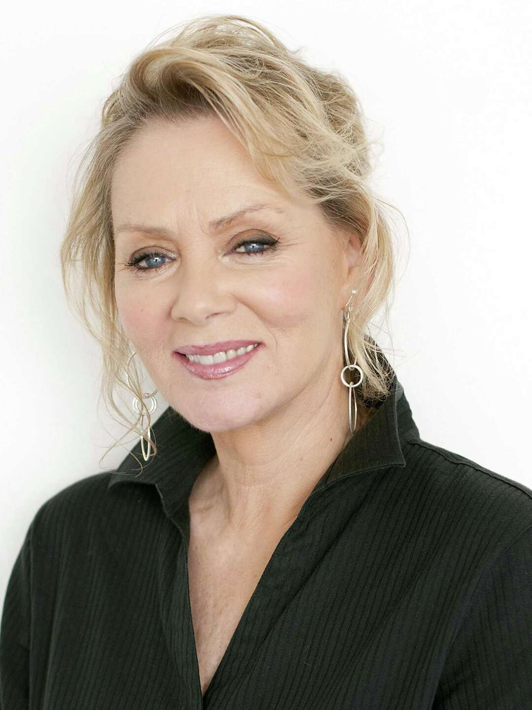 Jean Smart to play Camilla Parker Bowles