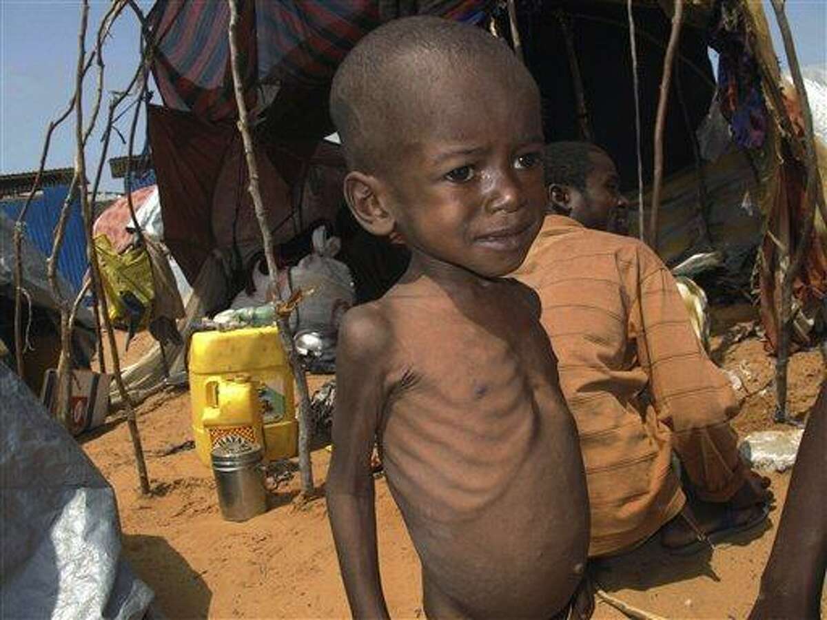 Famine's devastation: 4 dead children, 1 family