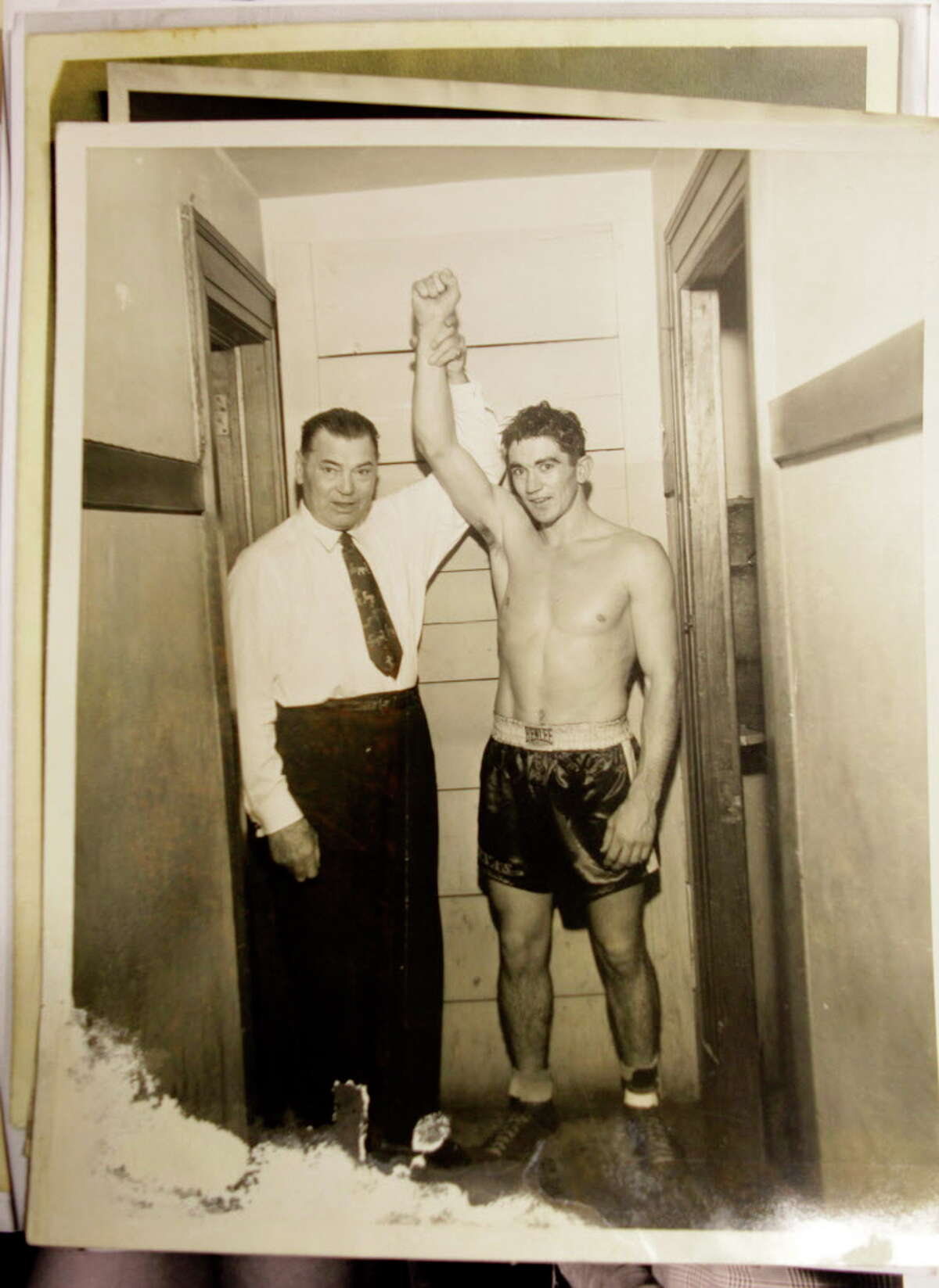 Cut and Shoot's Roy Harris a hometown hero in and out of the boxing ring