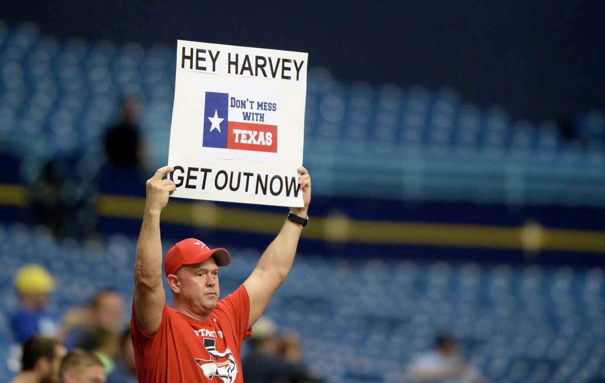 Astros fan has the best sign in support of Houston