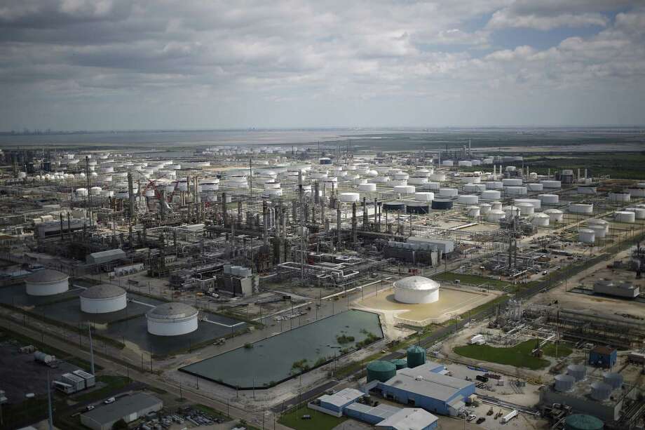 Chevron eyes Houston refinery - Houston Chronicle
