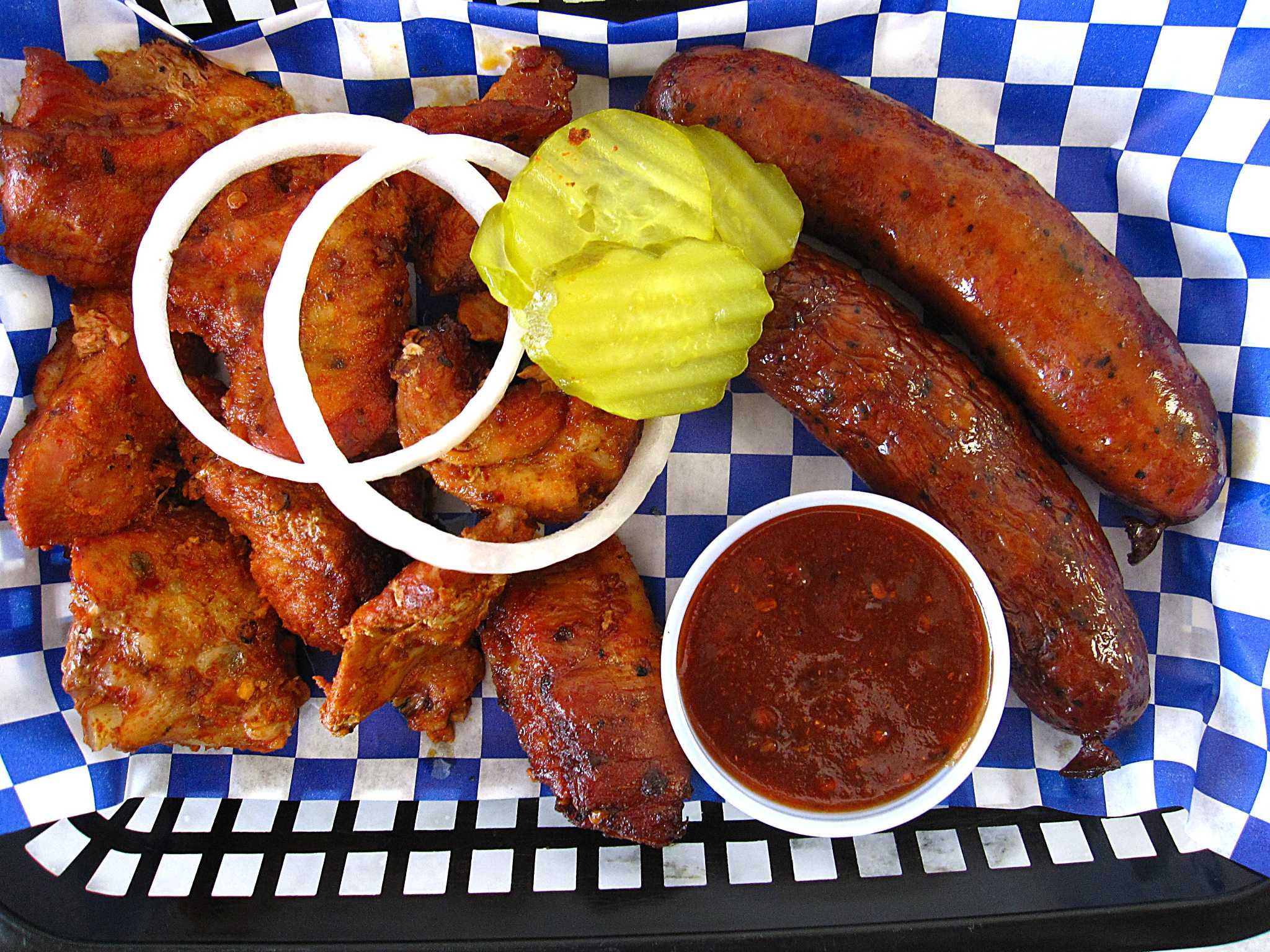Review: BBQ Life, like Goldilocks, is just right sometimes