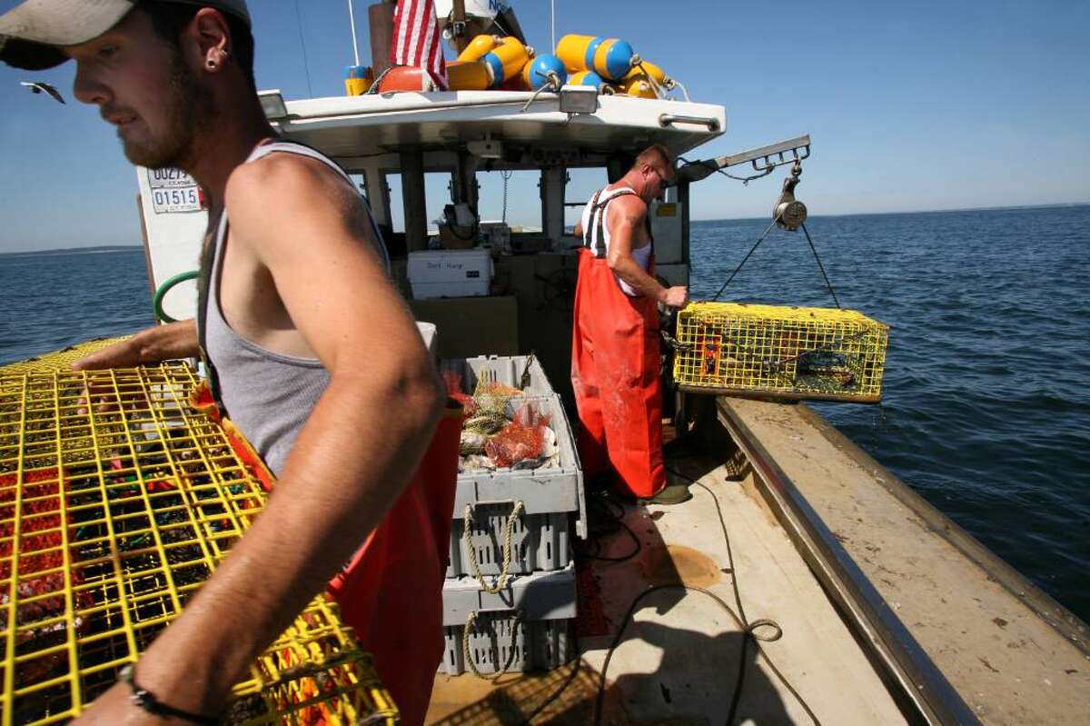Local lobstermen say no to moratorium