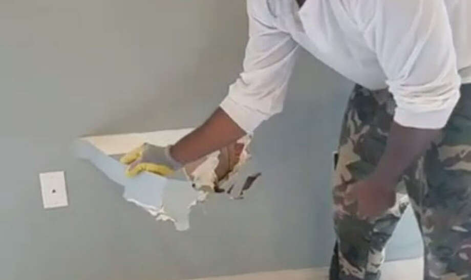 Houston man shares a helpful tip to demo sheet rock after Hurricane ...