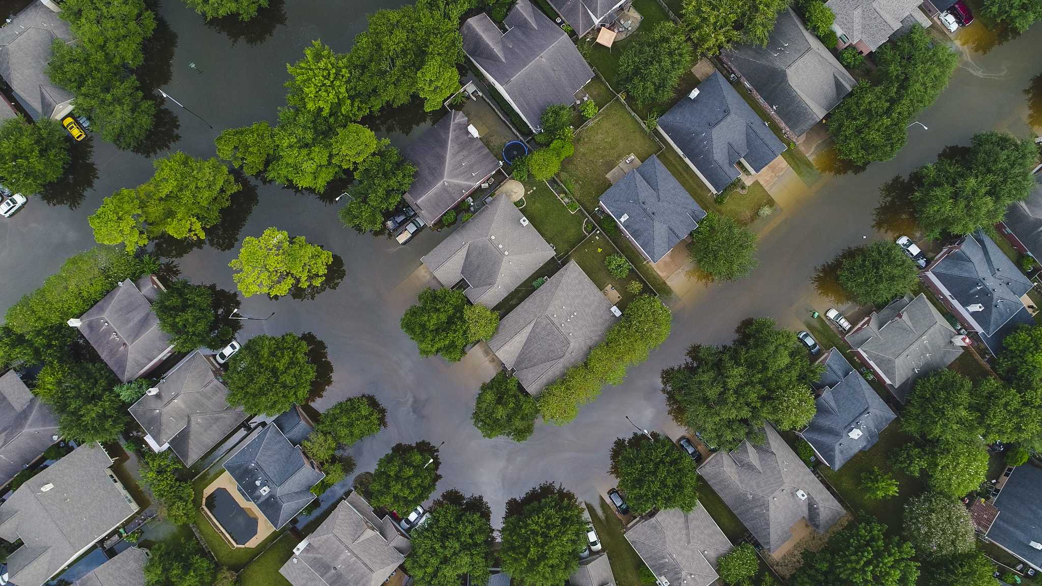 Houston mayor issues mandatory evacuation of west Houston homes