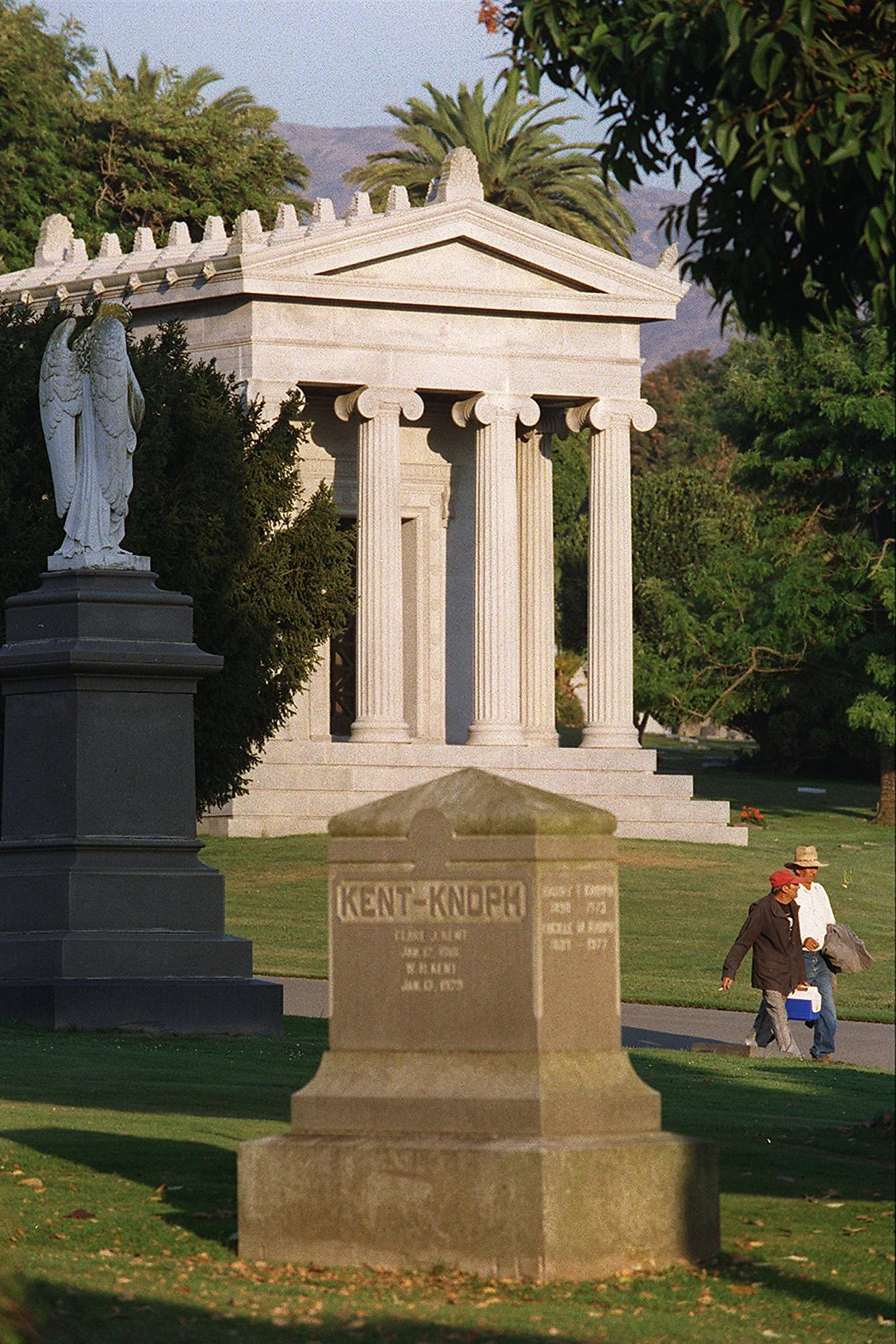 Cypress Lawn celebrates a century, 1992