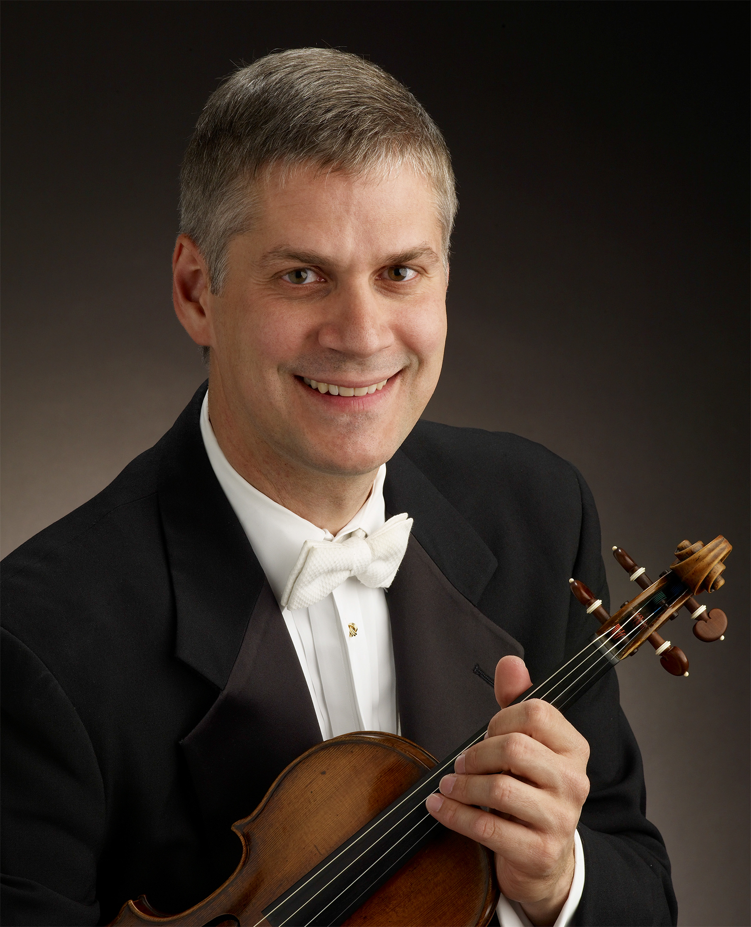 Violinist makes MOSC return at season opener