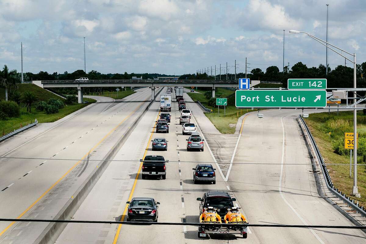 Traffic nightmare as 500,000 told to leave Florida