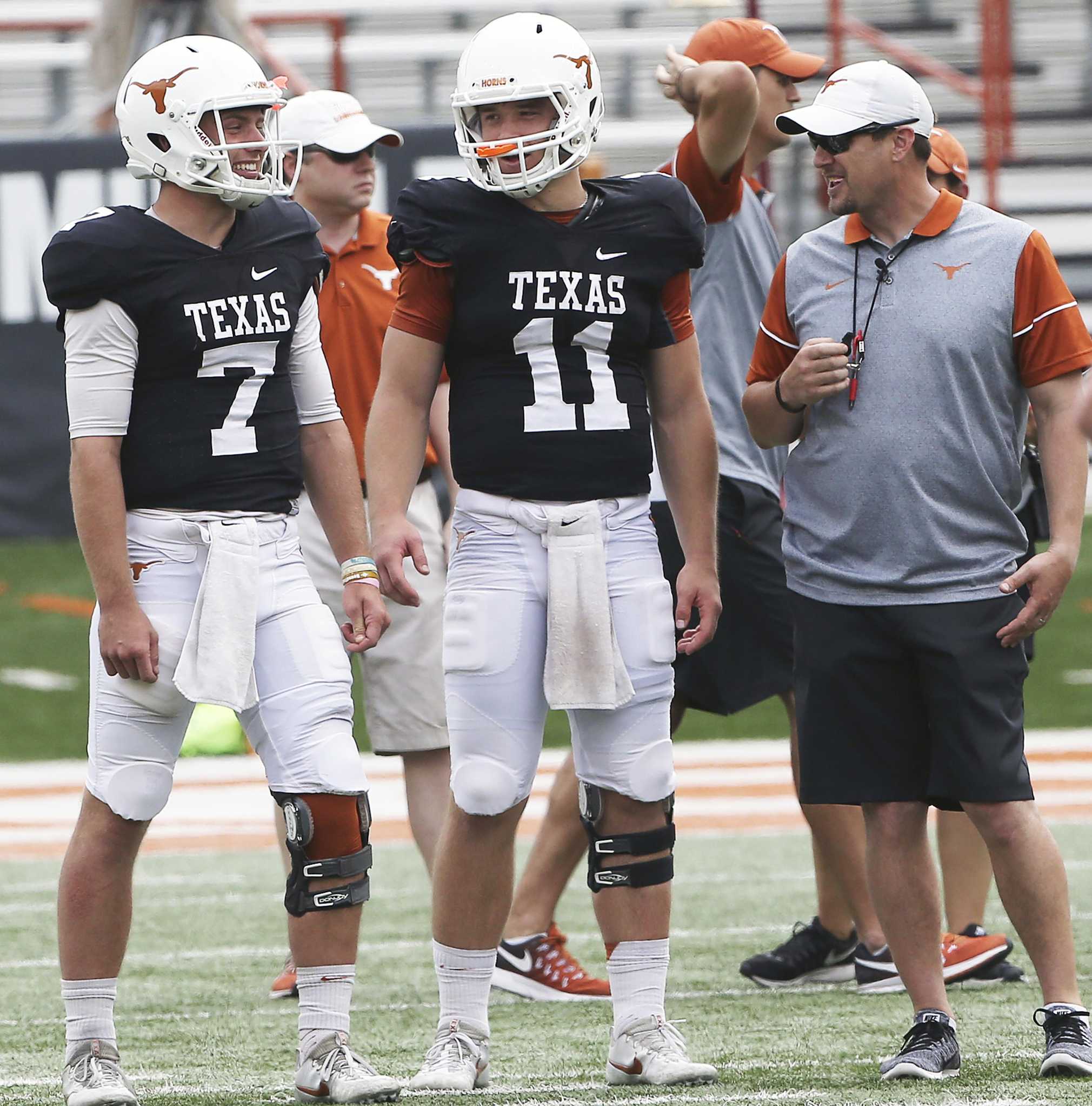 Texas might use 3-man rotation at QB against TCU