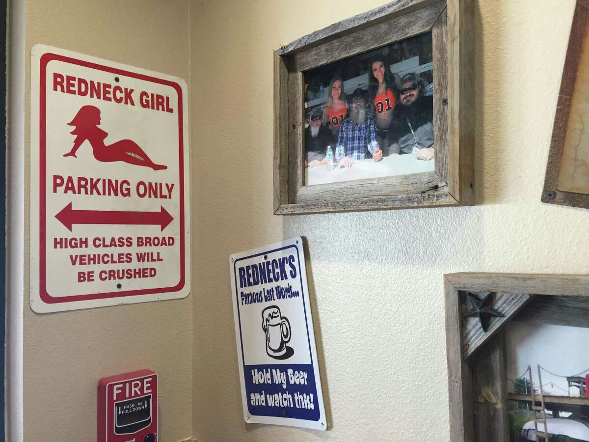 Review: San Antonio’s Redneck Heaven surprisingly tame, not ...