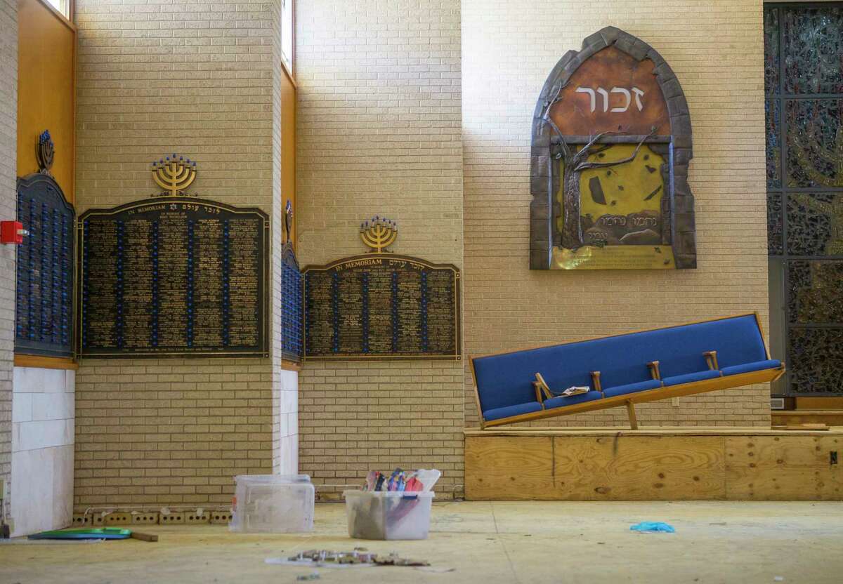 Damage at Houston synagogue, homes leave 'entire community devastated'