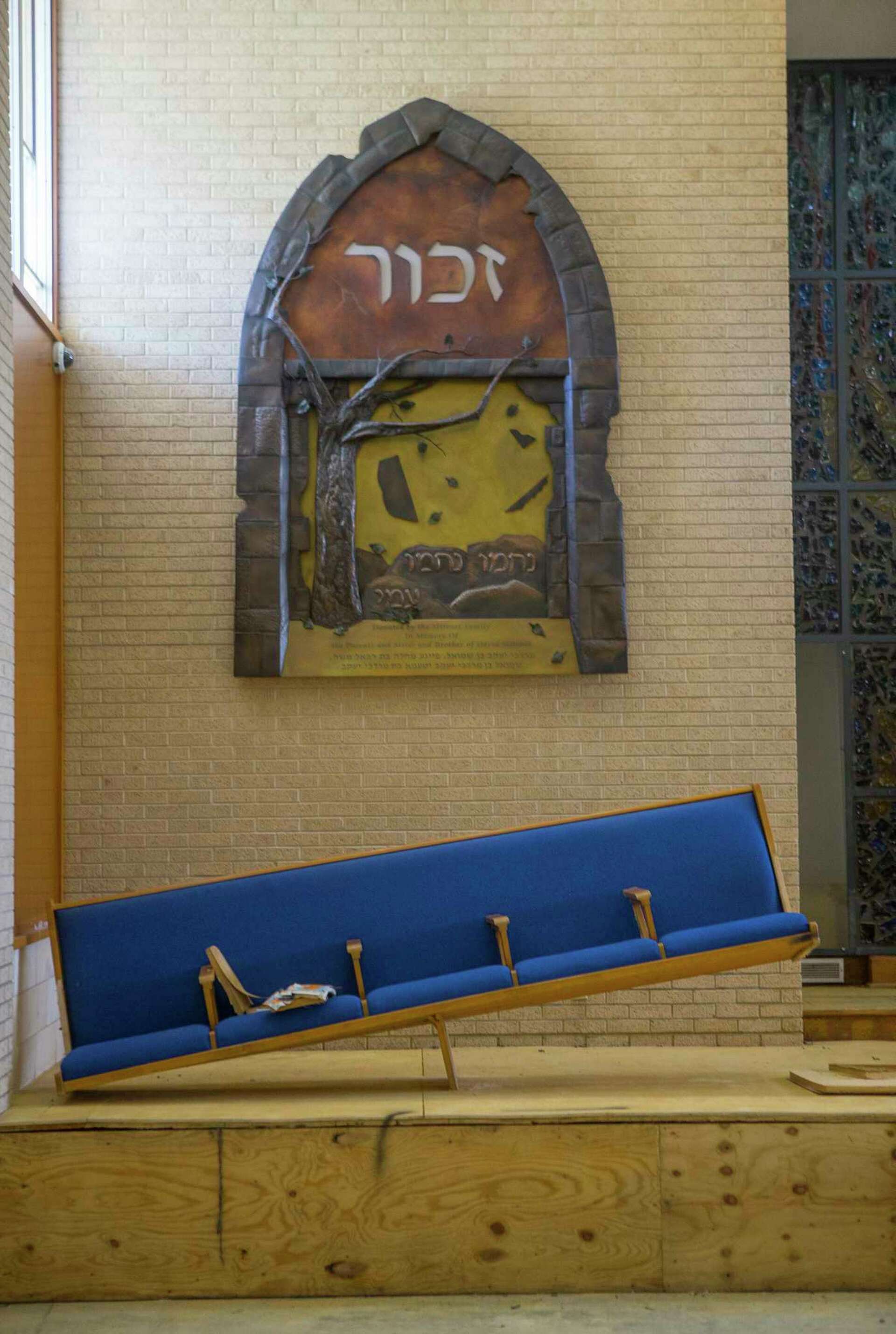 Damage at Houston synagogue, homes leave 'entire community devastated'