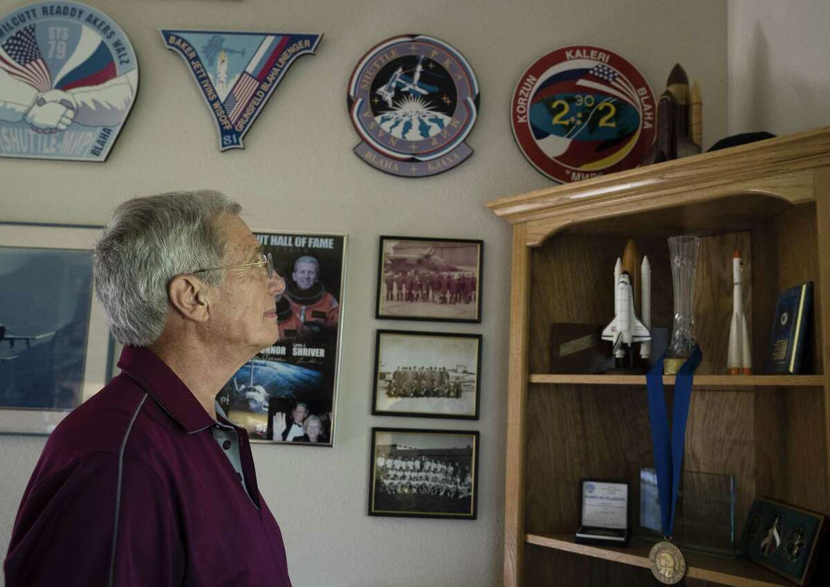 Pilot John Blaha kept his cool when an alarm signaled a catastrophic ...