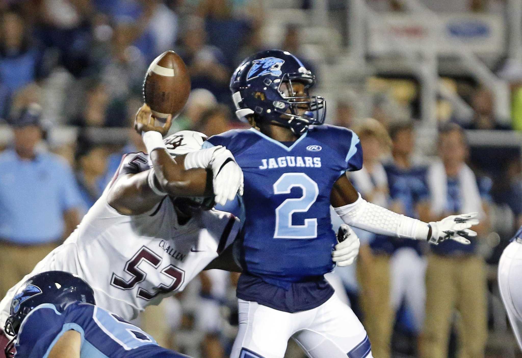 Calallen dominates trenches, rolls to victory over Johnson