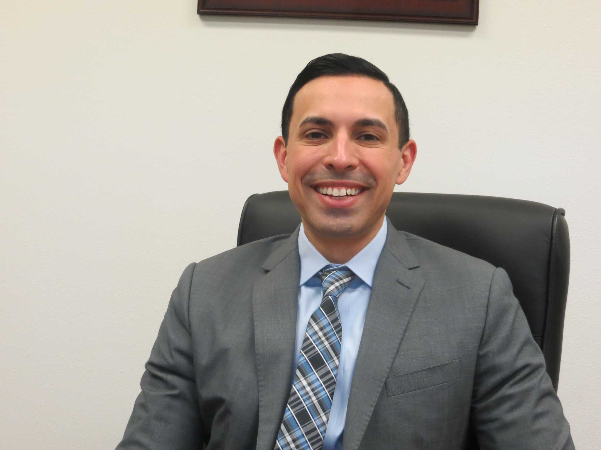 New school, new superintendent has Seguin upbeat