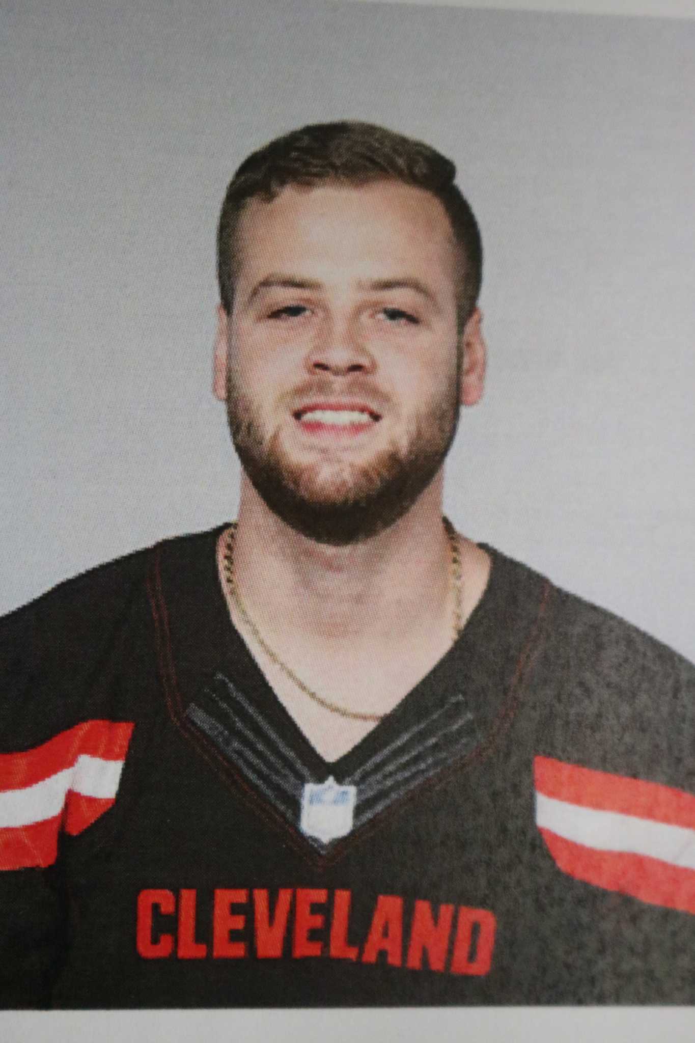 Gonzalez has perfect NFL debut, scoring 4 points for Browns