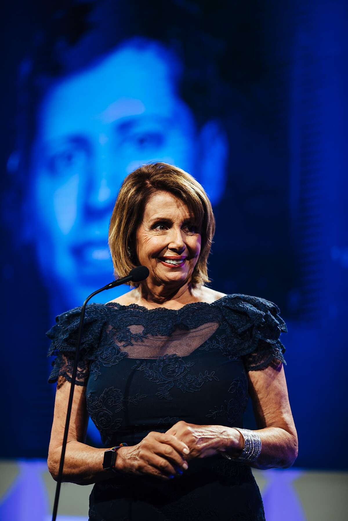 Pelosi on hand to help GLAAD honor LGBT media leaders