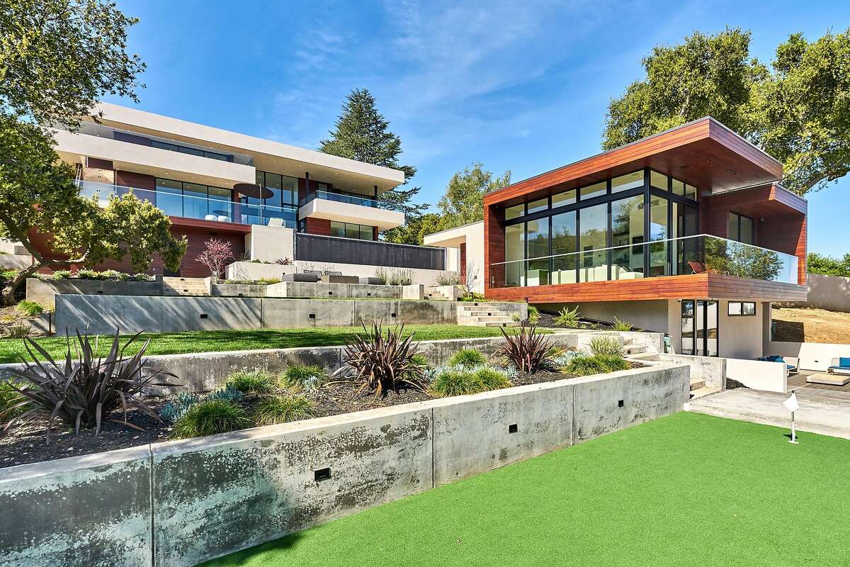 High-end Silicon Valley home has striking views