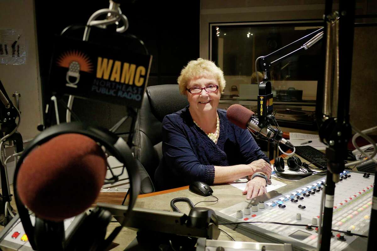 Wanda Fischer celebrates 35 years with 'Hudson River Sampler'