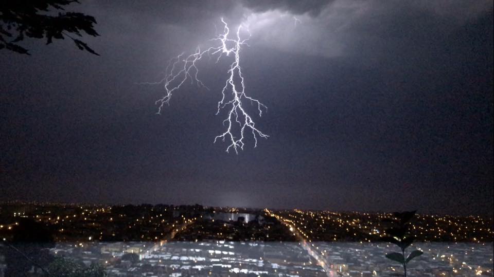 20 most spectacular photos from Monday night's lightning show
