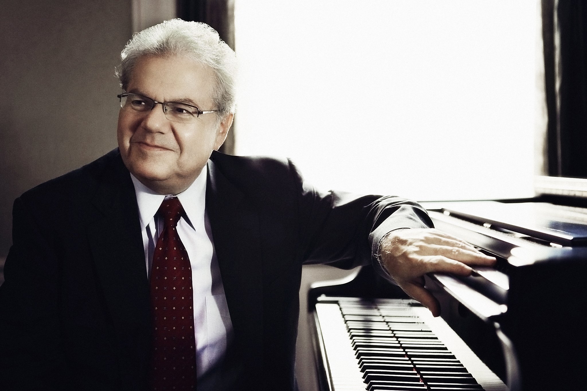 Thomas, Ax help SF Symphony audience connect with Schoenberg