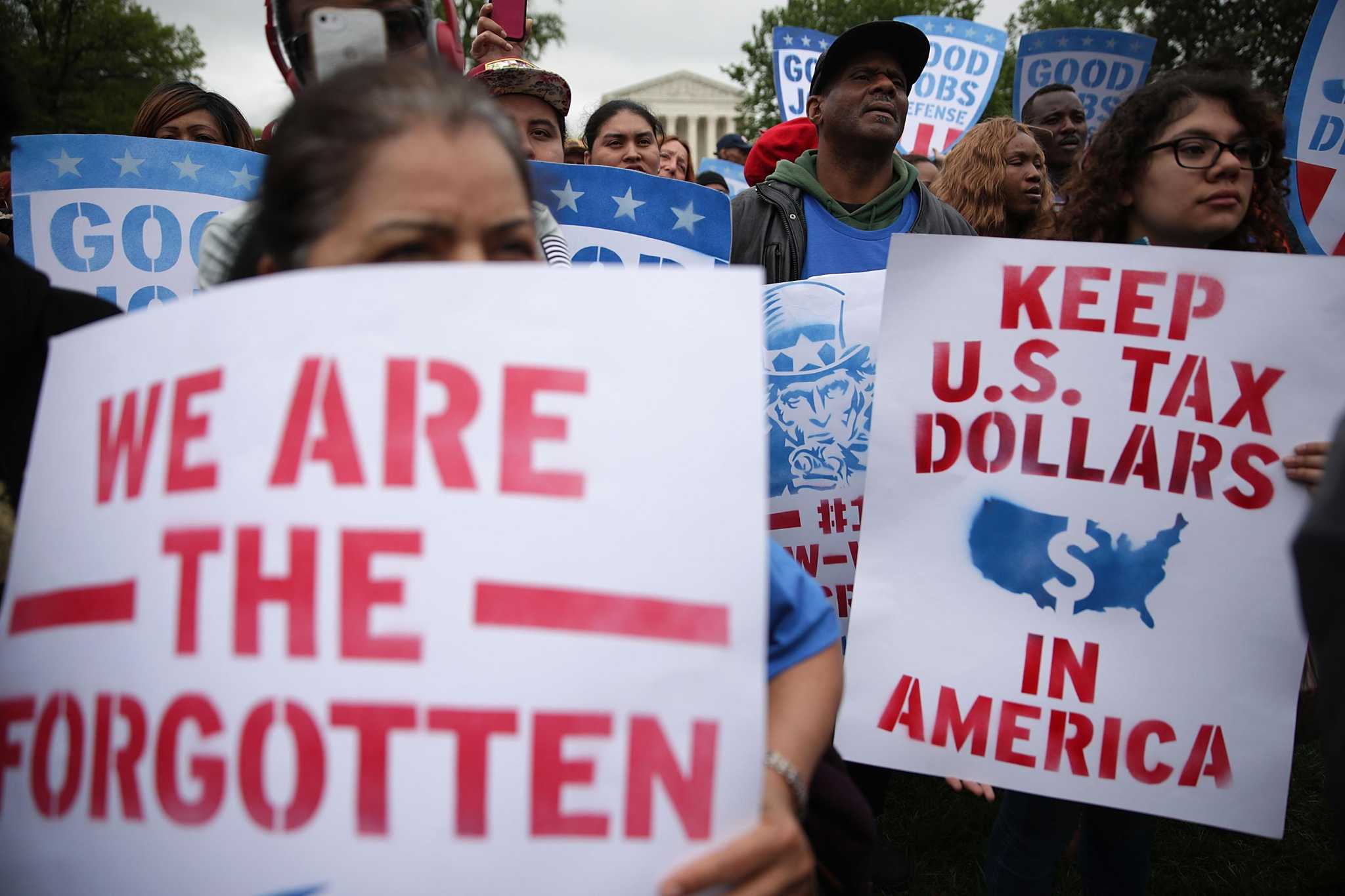 Middle-class income hit highest level on record in 2016, Census Bureau ...