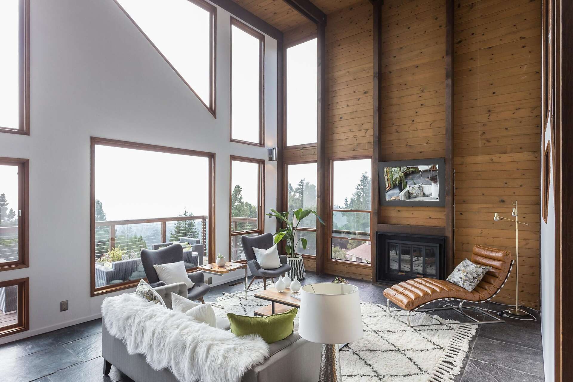 Walk-through: Fashionable Montclair contemporary enjoys bay views