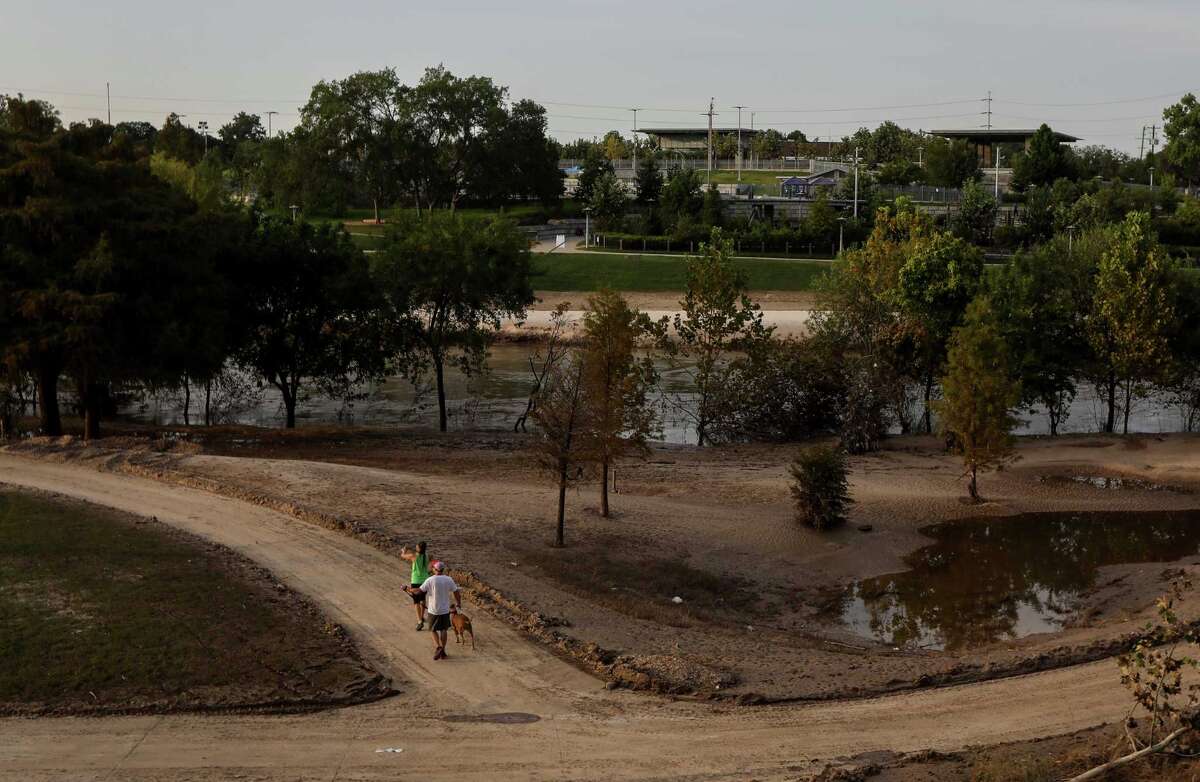 Buffalo Bayou buried in unprecedented layers of silt