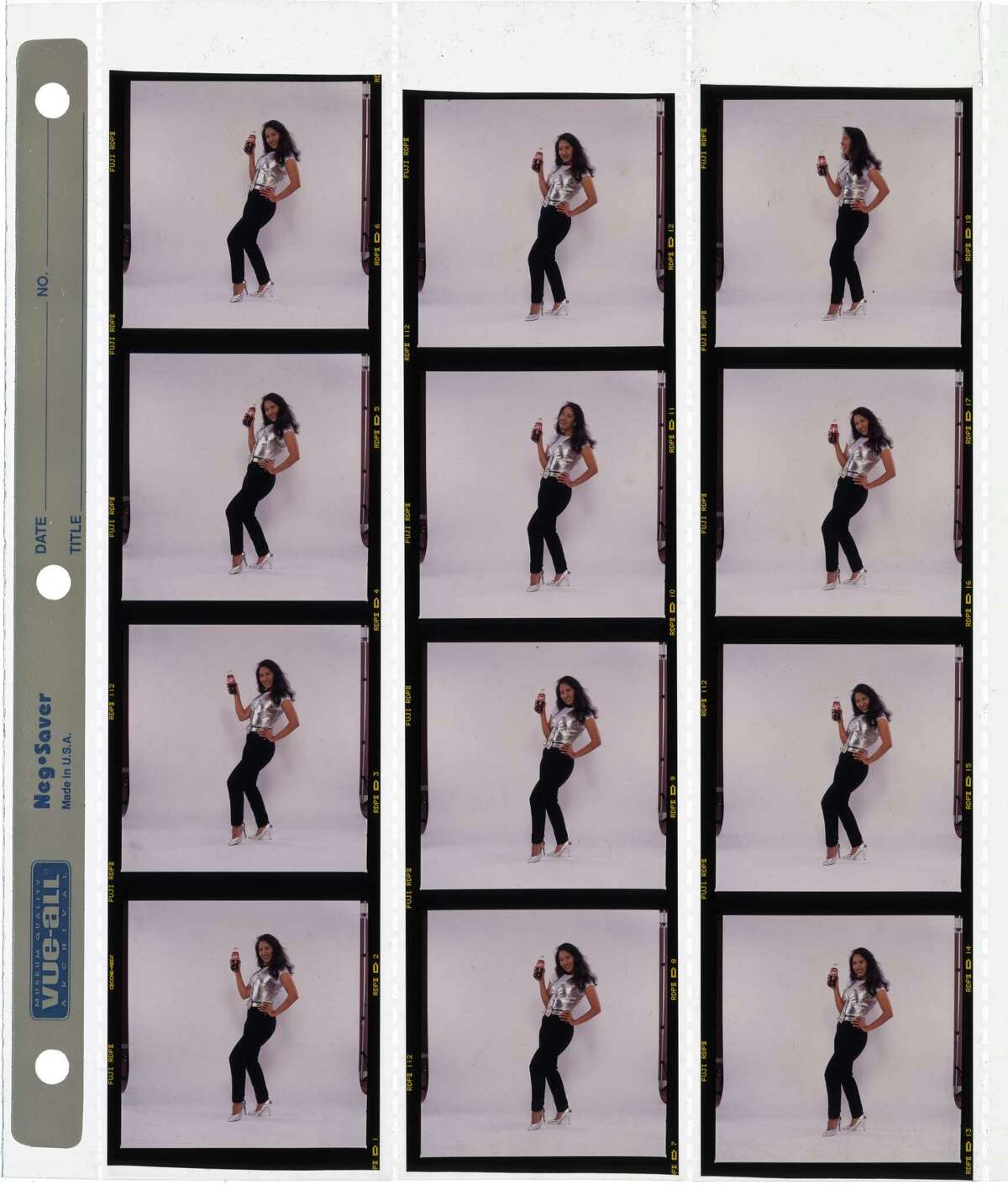Rare Selena photos are on display at The National Museum of American ...