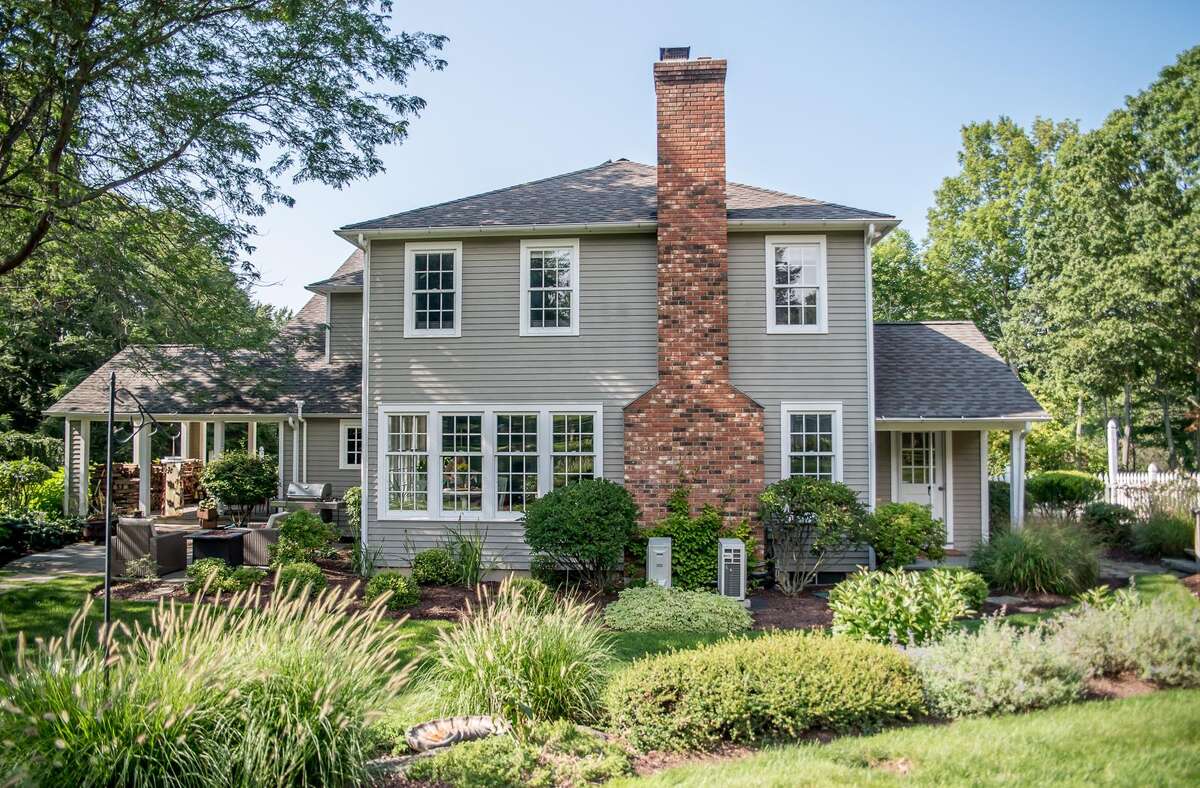 Home of one of Bethel’s first families blends old and new