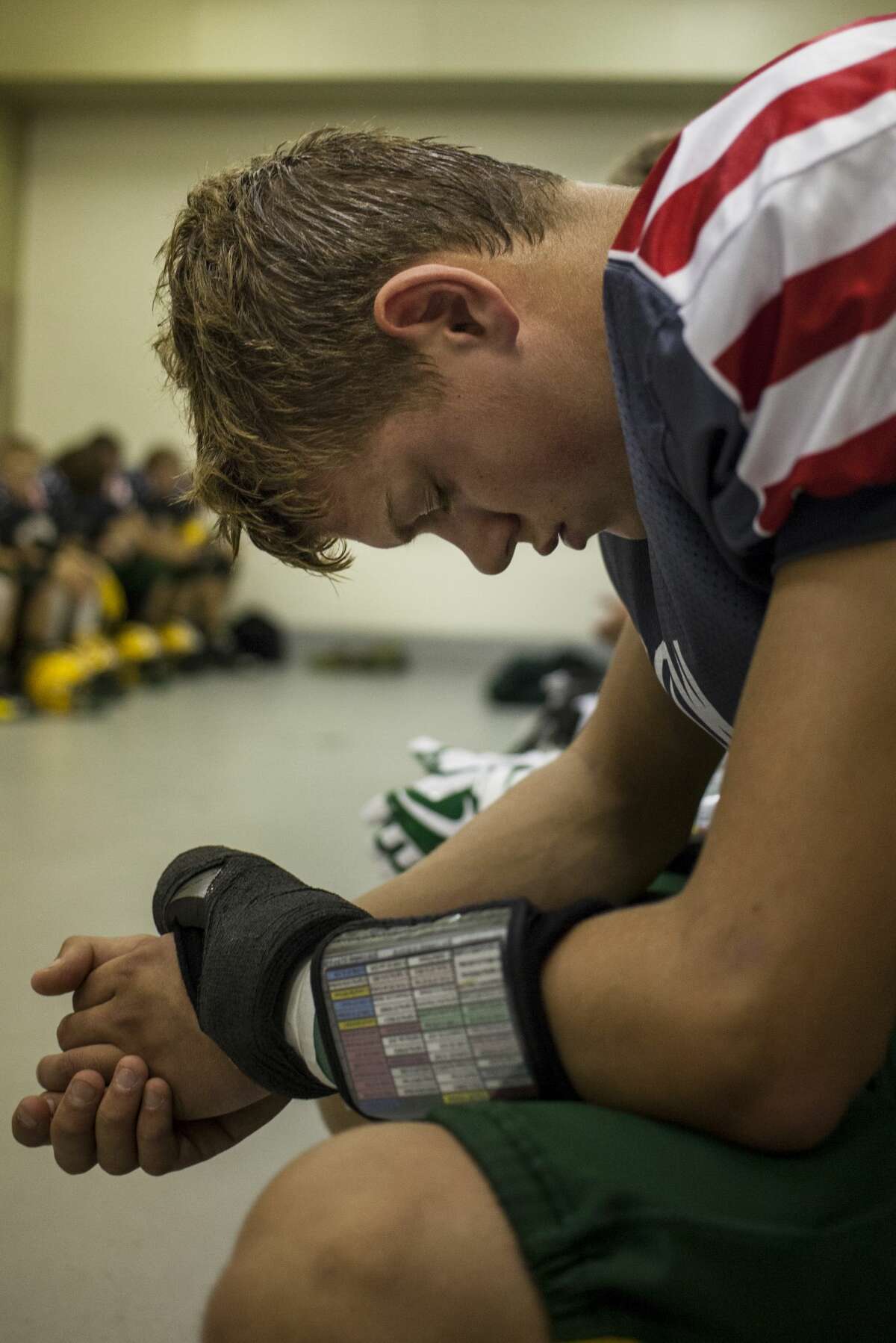 Dow vs. John Glenn football - Sept. 15, 2017