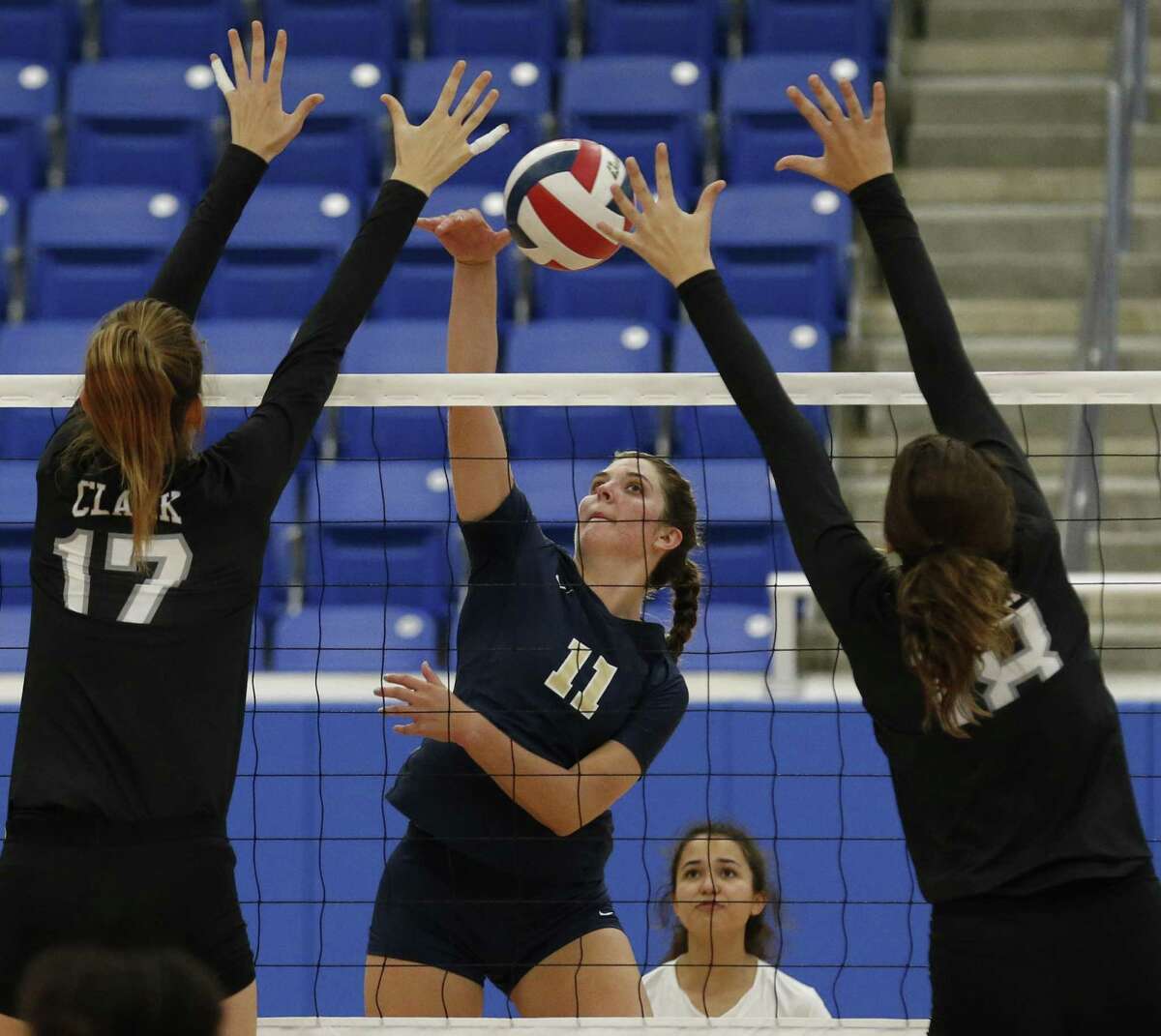 Panthers battle back, top Clark in District 28-6A showdown