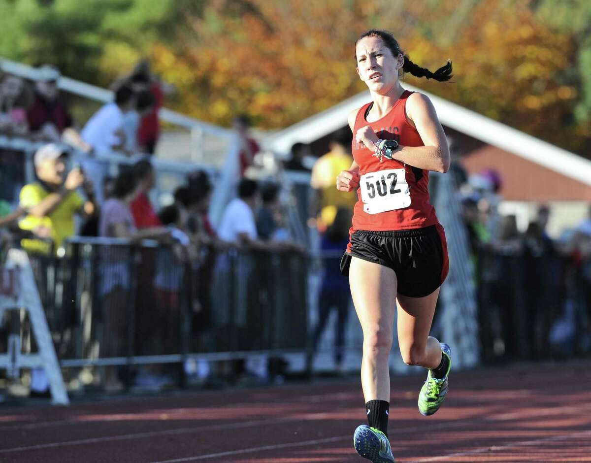 HIGH SCHOOL ROUNDUP: Pomperaug runners shine in Wilton Invitational