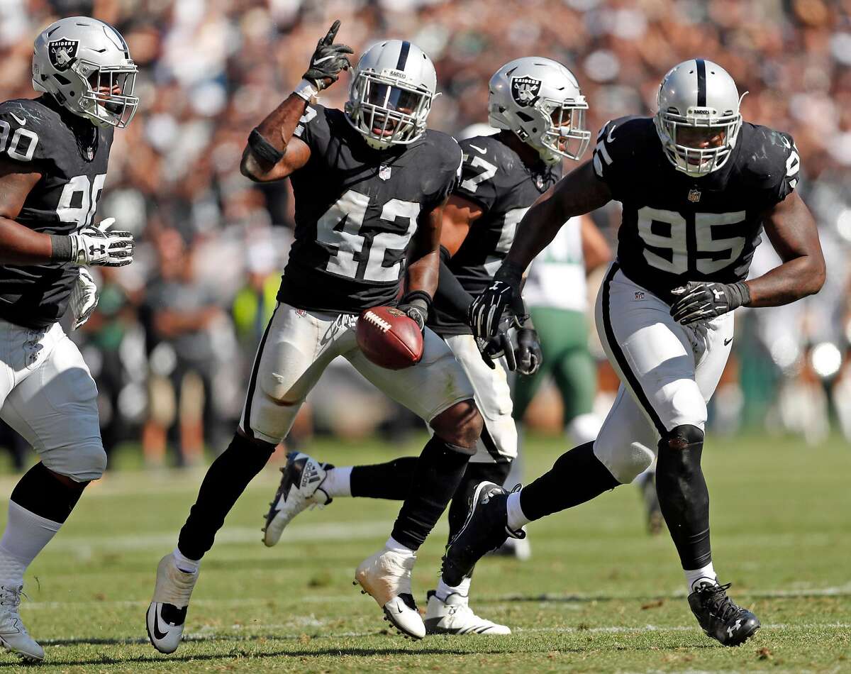 Michael Crabtree propels Raiders to easy win over Jets
