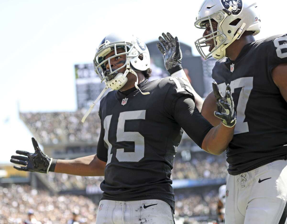 Michael Crabtree propels Raiders to easy win over Jets