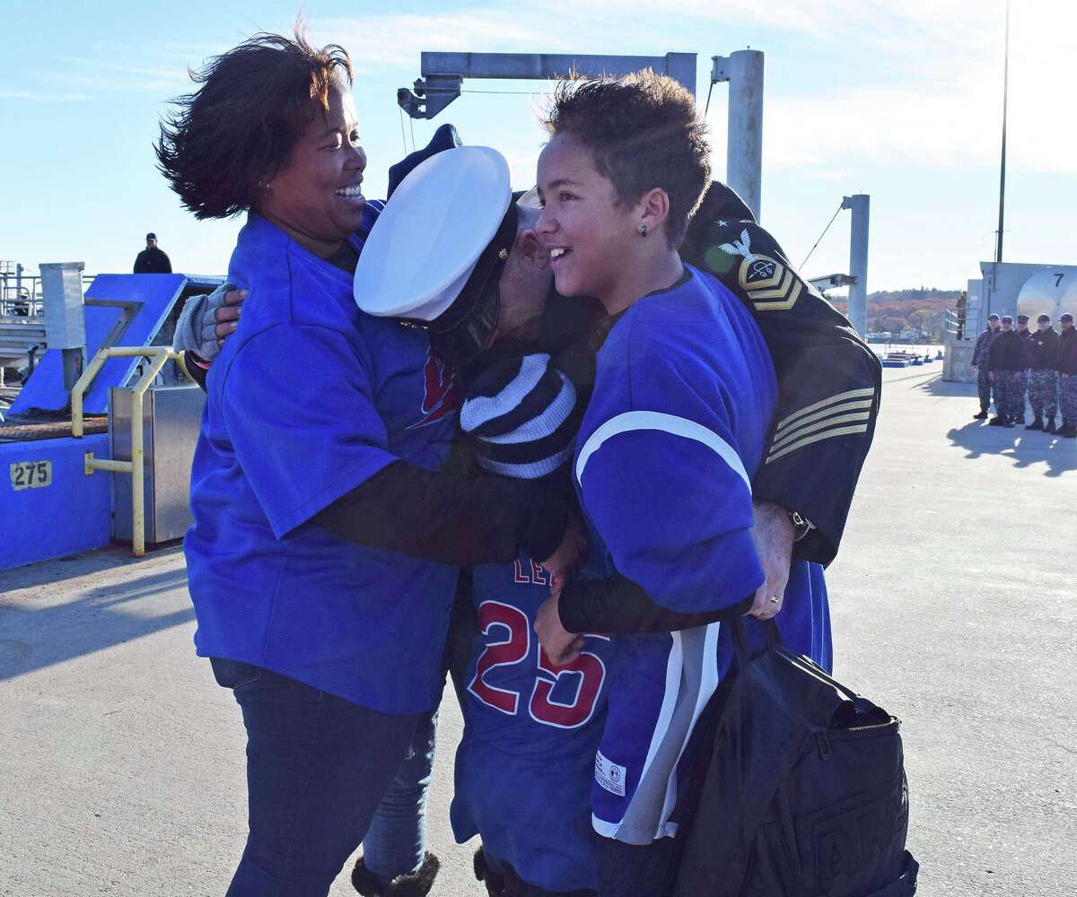 USS Dallas returns to SUBASE