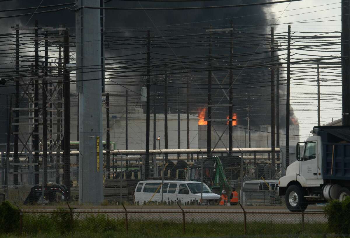Video: No injuries reported from Valero refinery fire