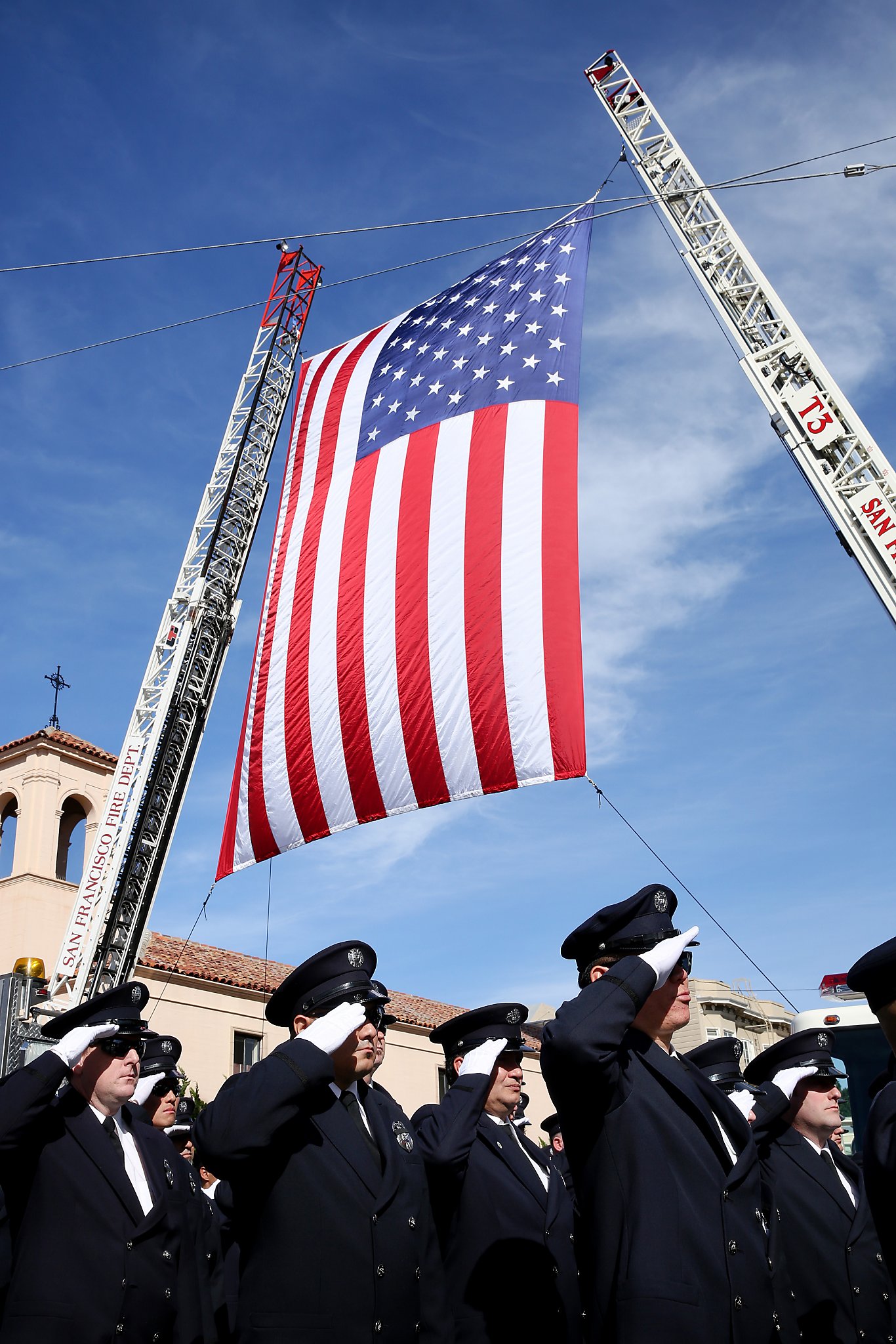 Sea of firefighters salute SFFD battalion chief who died after call