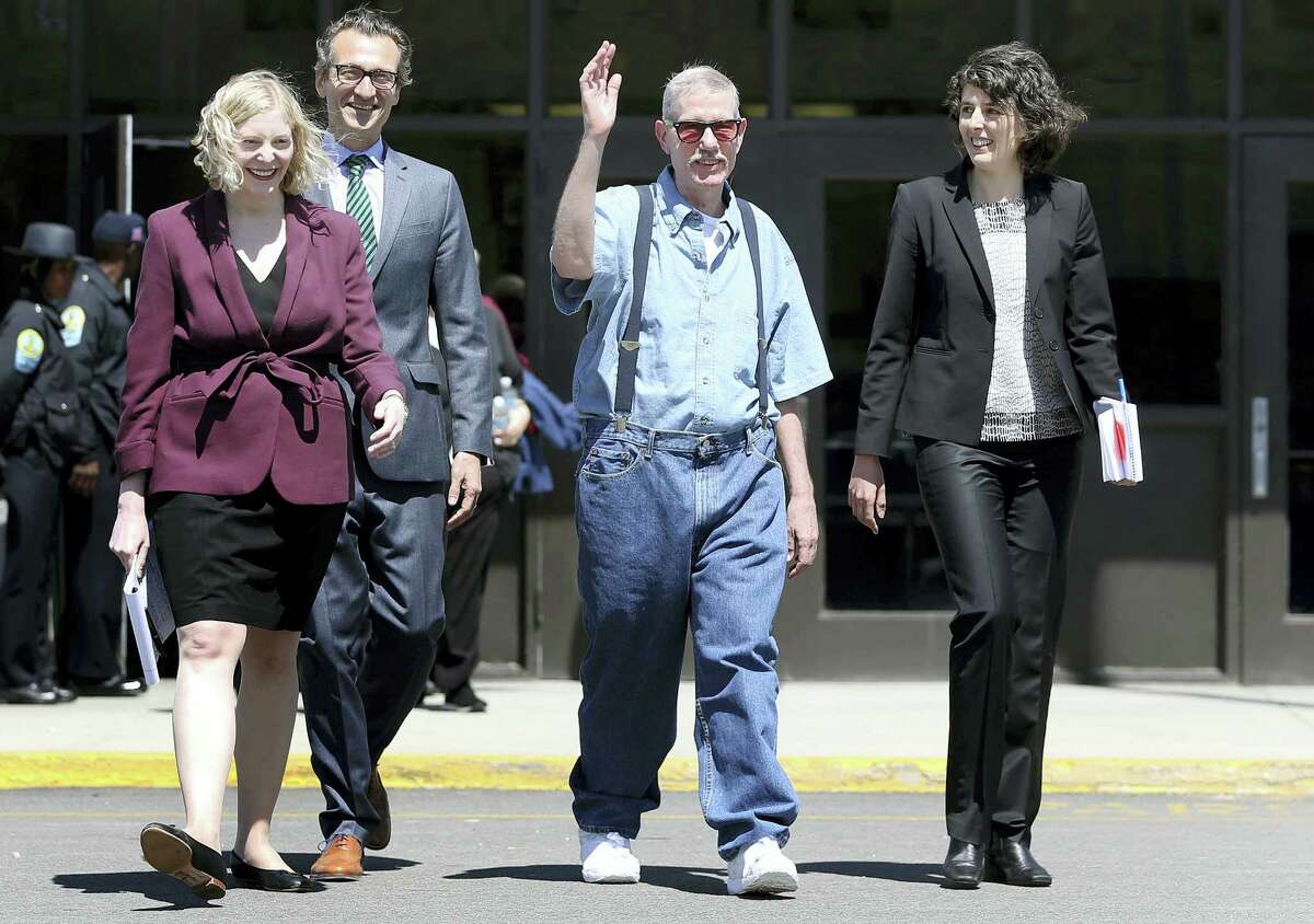 Fallen forensics: Judges routinely allow disavowed science