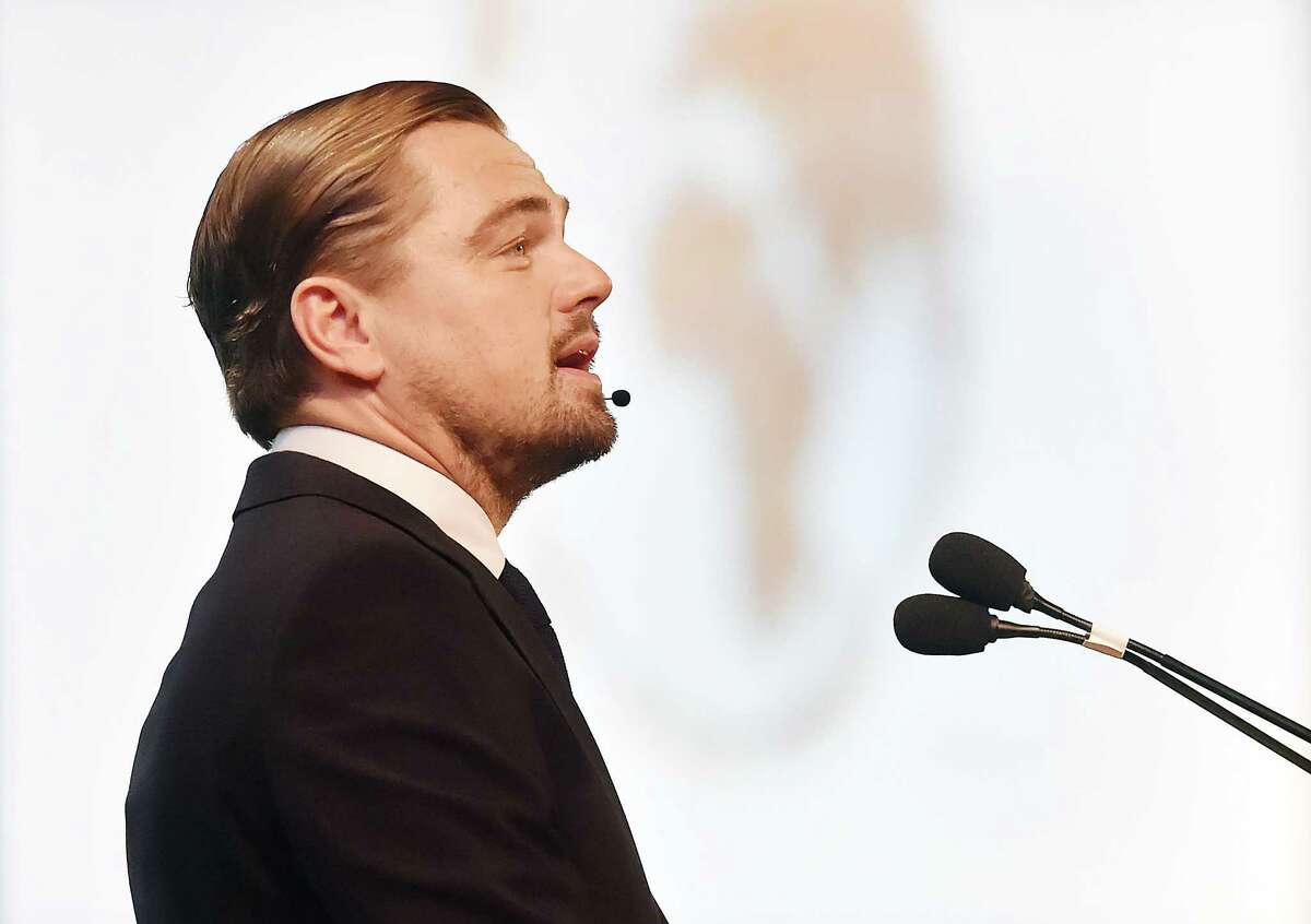 DiCaprio and Kerry talk about environmental activism at Yale